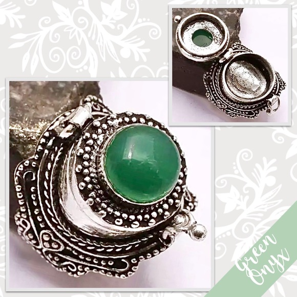 Jewelry | Green Onyx Eclectic Silver Poison Ring Size 675 Emerald Green | Poshmark